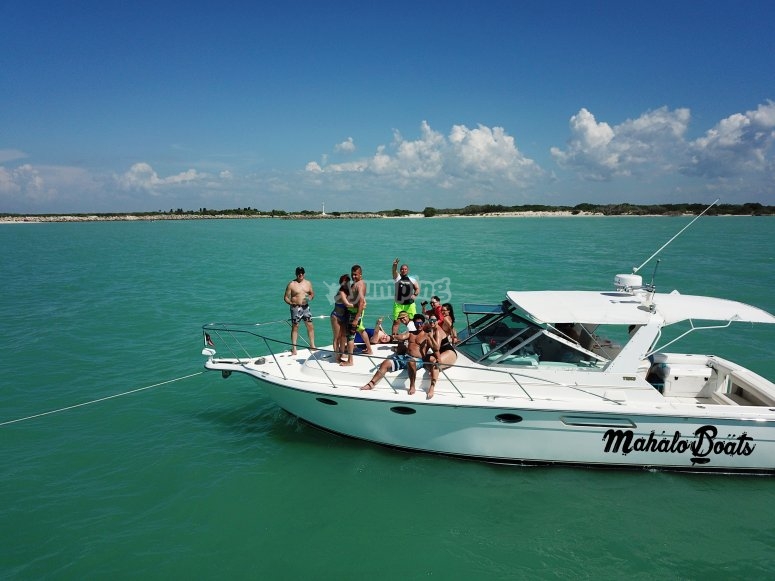 Mahalo Boats, precios y reservas 2026 | Yumping