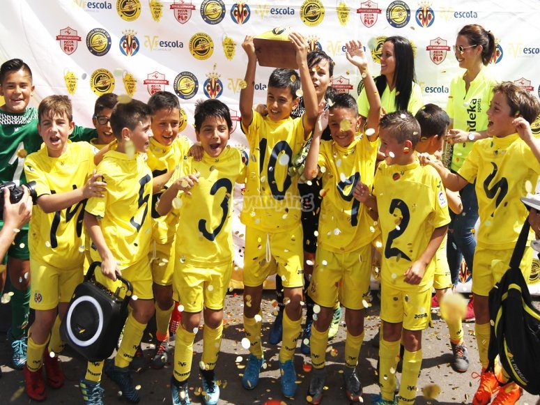 Endeka Sports, precios y reservas 2025 | Yumping