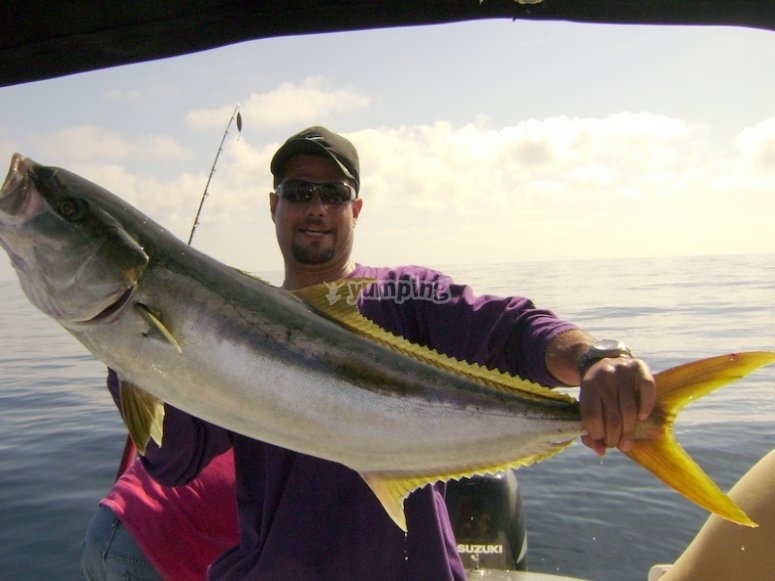 Pesca deportiva con cañas en Loreto 6 horas desde $7000 | Yumping