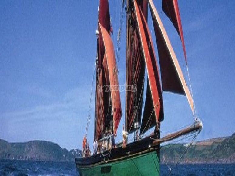 Trinity Sailing, precios y reservas 2025 | Yumping