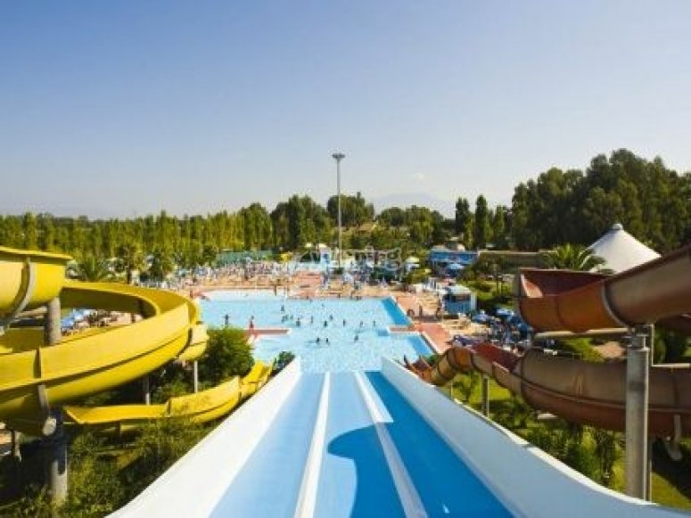 Scivosplash, precios y reservas 2026 | Yumping