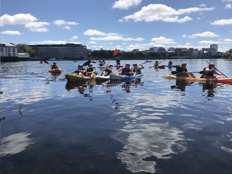 Tour en kayak (5-17 años) en Kilkee Bay duranle 2,5 horas desde $796 ...